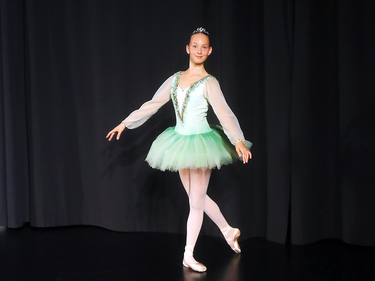 Baletti vei nuoren Matilda Saarisen Hajalasta Helsinkiin - Salonjokilaakso